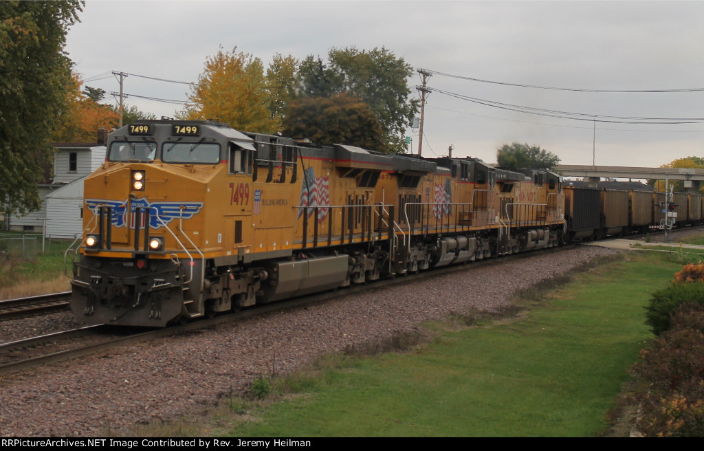 UP 7499 & others (2)